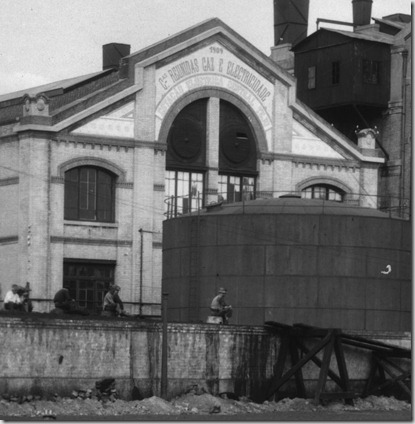 A 1ª Central Tejo vista da Junqueira em 1919 e nova Central Tejo já em 1939